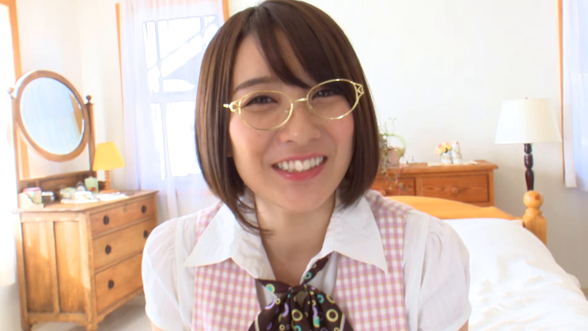 今日のムチムチなグラビアガールは、 はじめまして 新田りお | IDOL PICKS